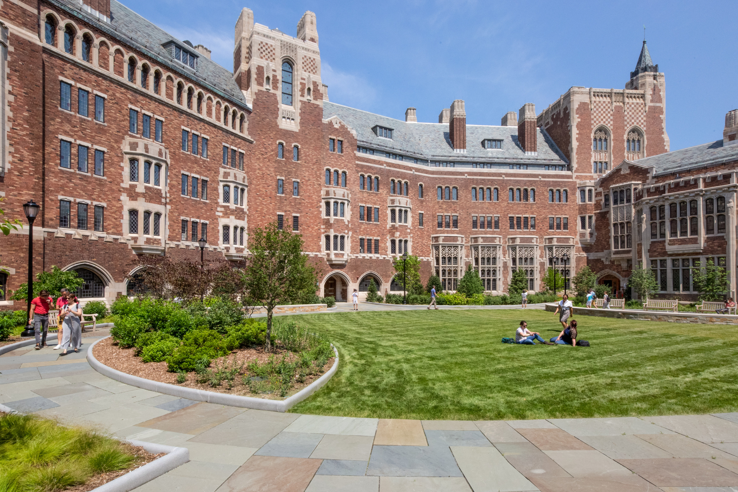 Yale University Whitney Humanities Center | DBVW Architects