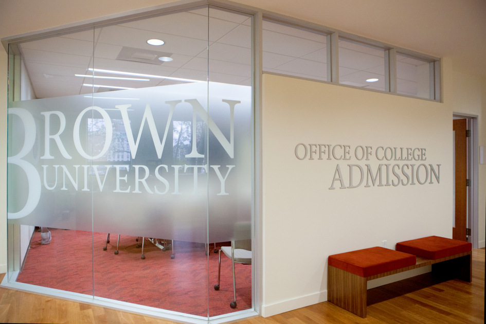 Brown University Dyer Street Signage | DBVW Architects